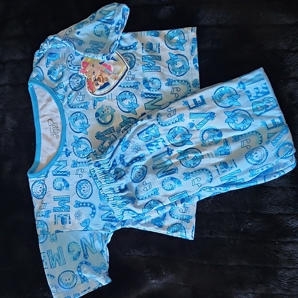 Nickelodeon | Pajamas | Nickelodeon Jojo Siwa Pjs | Poshmark